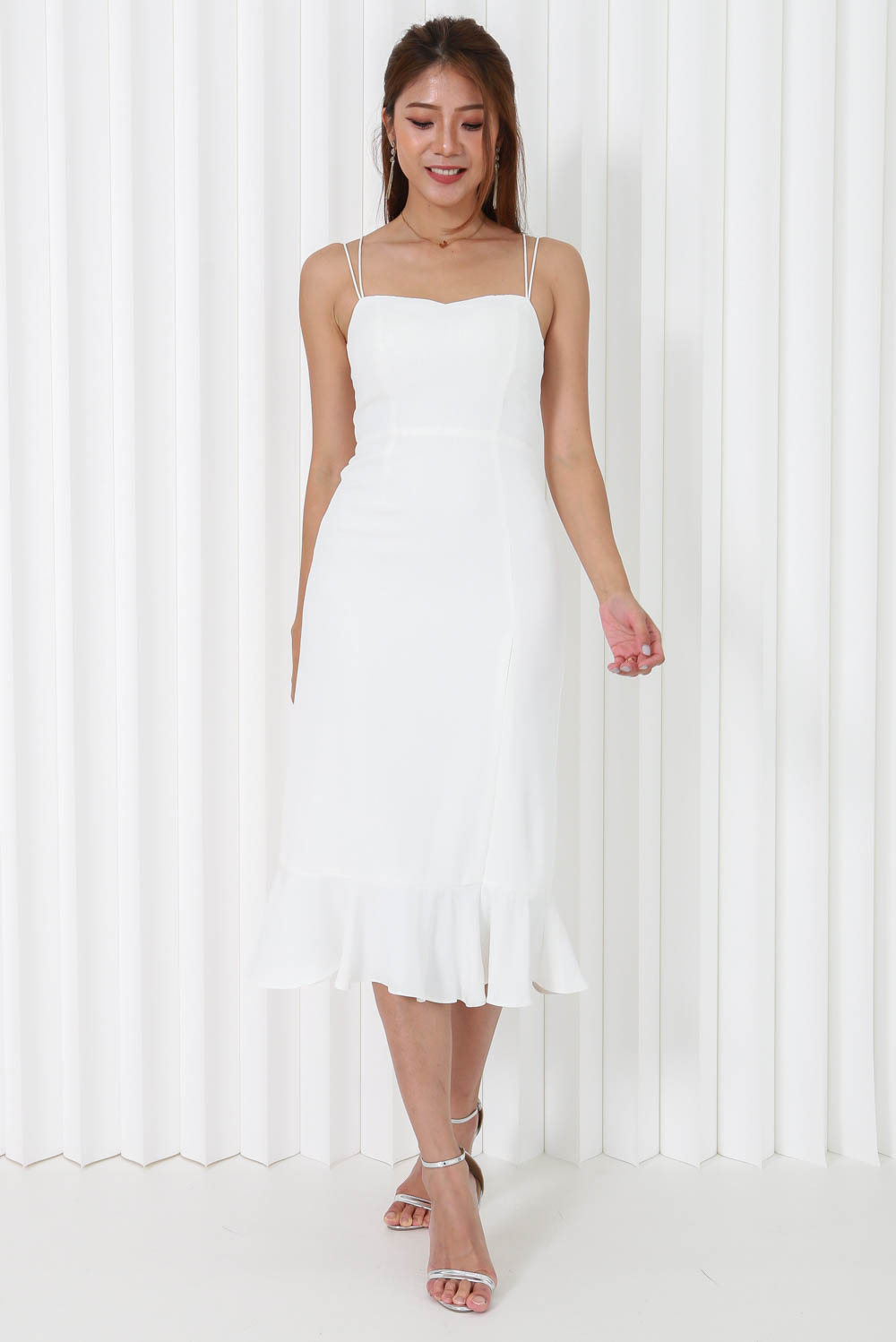 Evelyn Sweetheart Cross Back Dress (White) | Carrislabelle