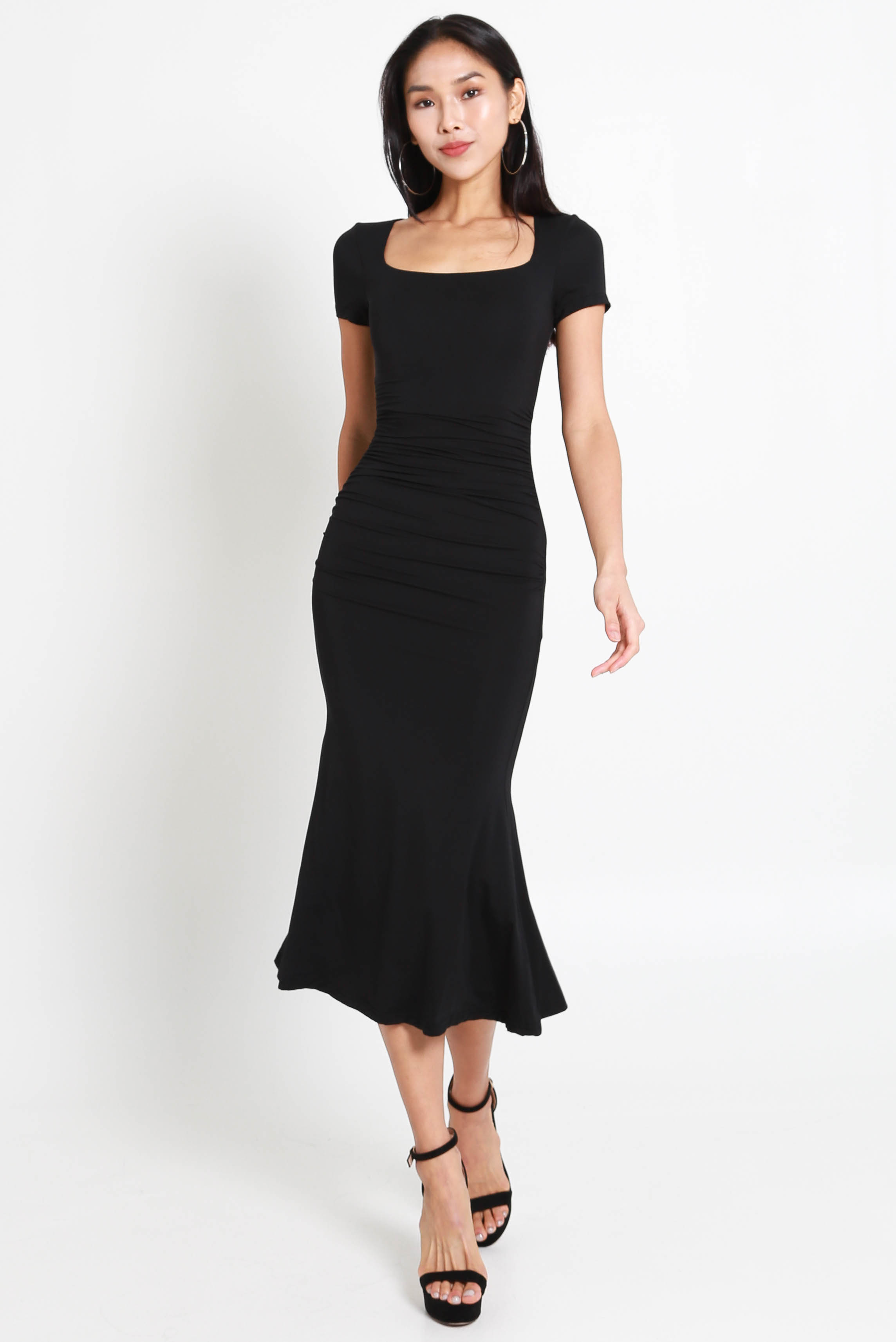Amelia Mermaid Midi Dress (Black) | Carrislabelle