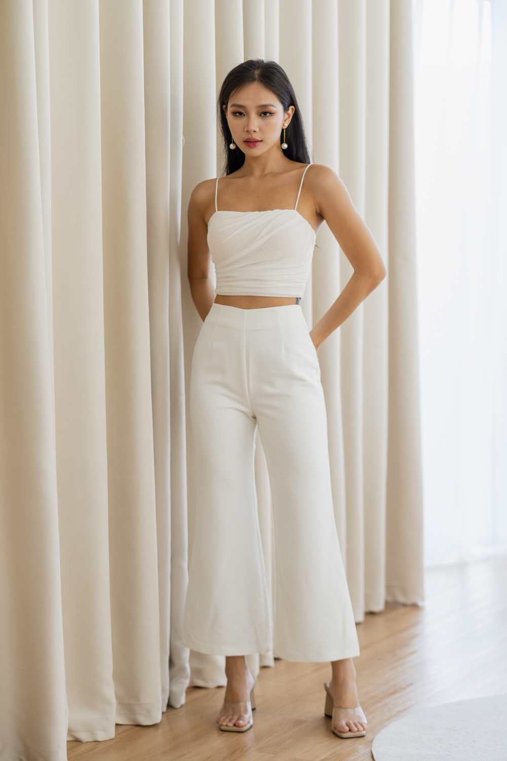 PETITE Carla Bell Bottom Fitted Pants (White) | Carrislabelle