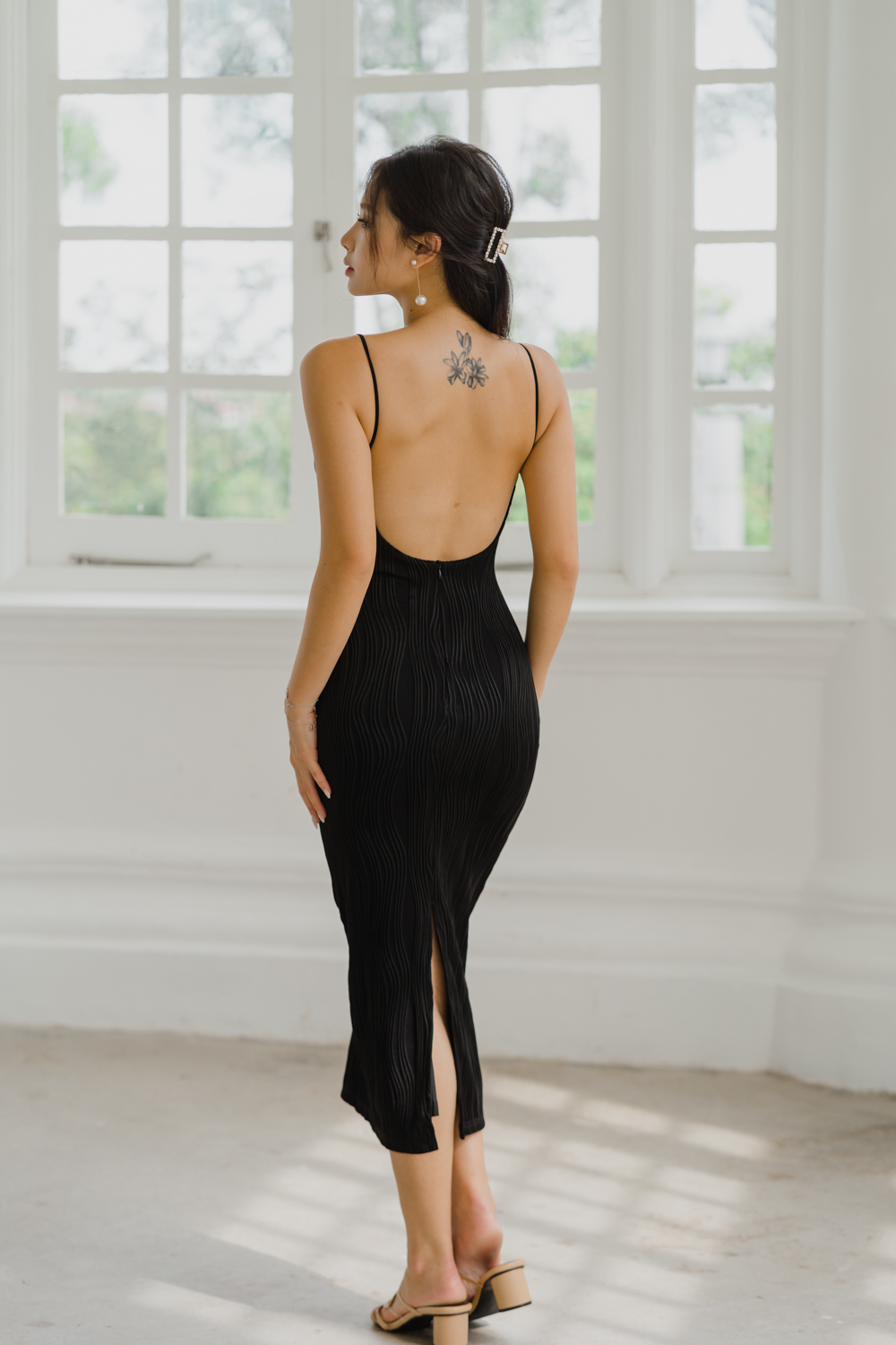 Sornia Low Back Dress (Black) | Carrislabelle
