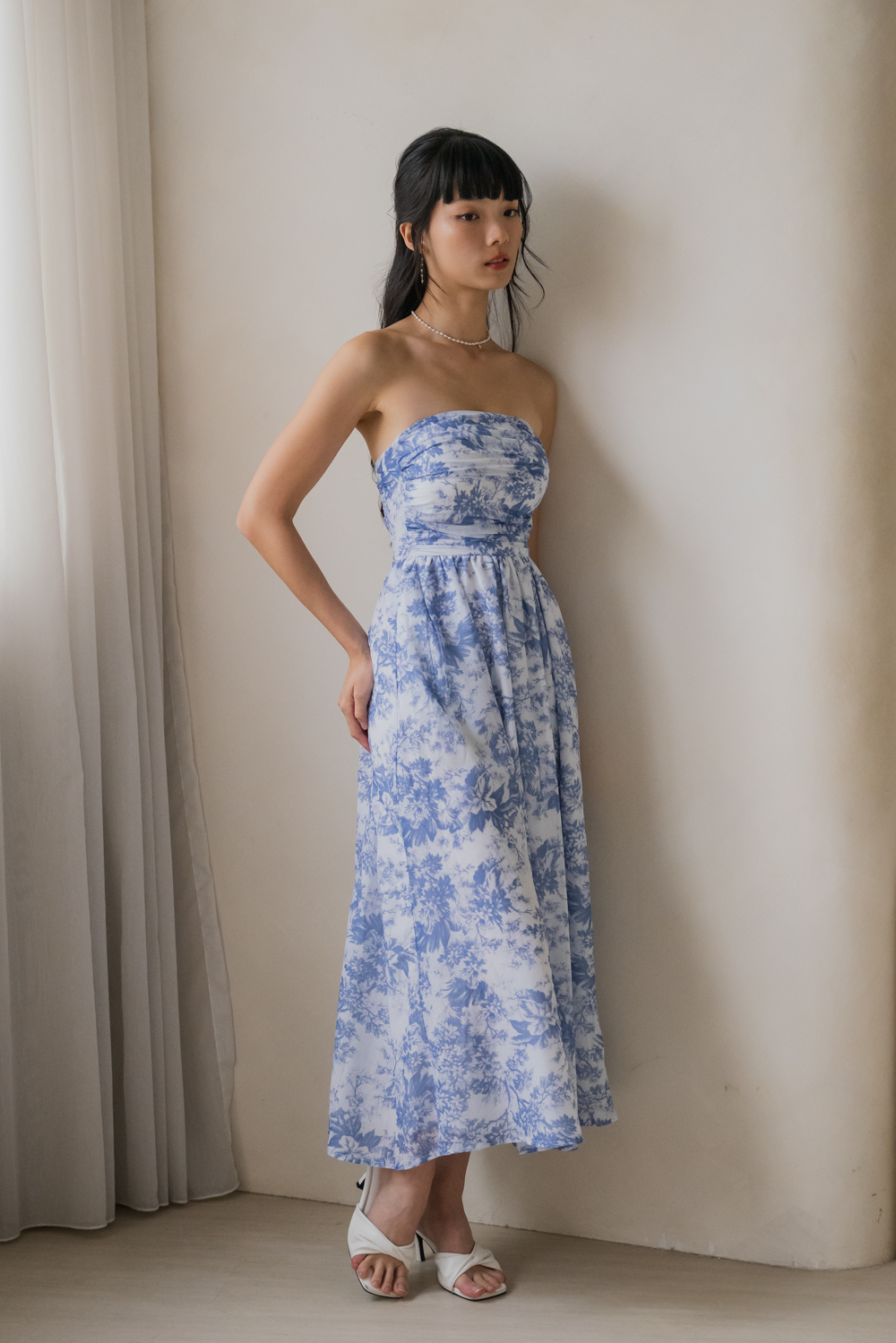 Edith Ruched Midi Dress (Azure Blue Floral) | Carrislabelle
