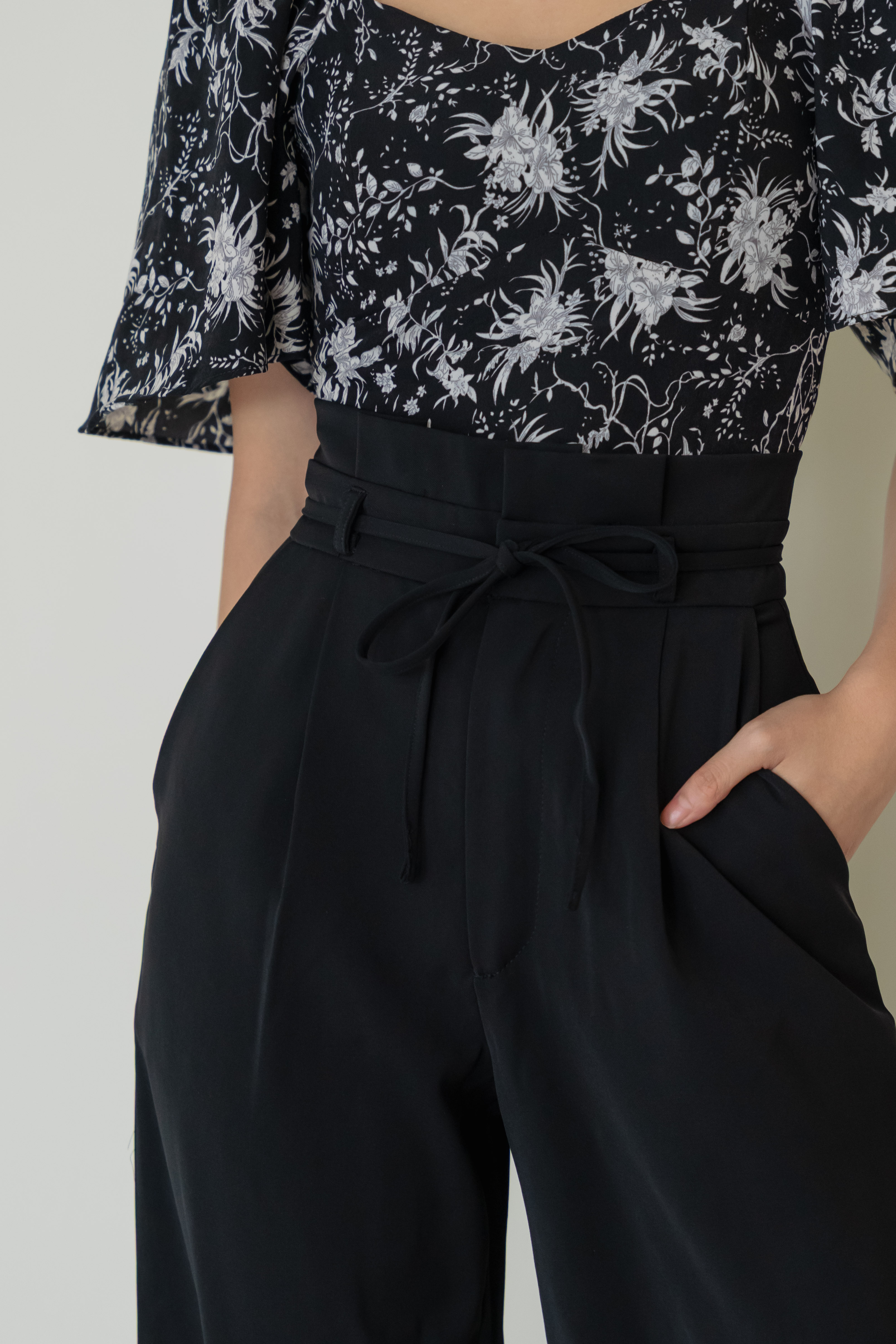 Allegra Paper Pants (Black) | Carrislabelle